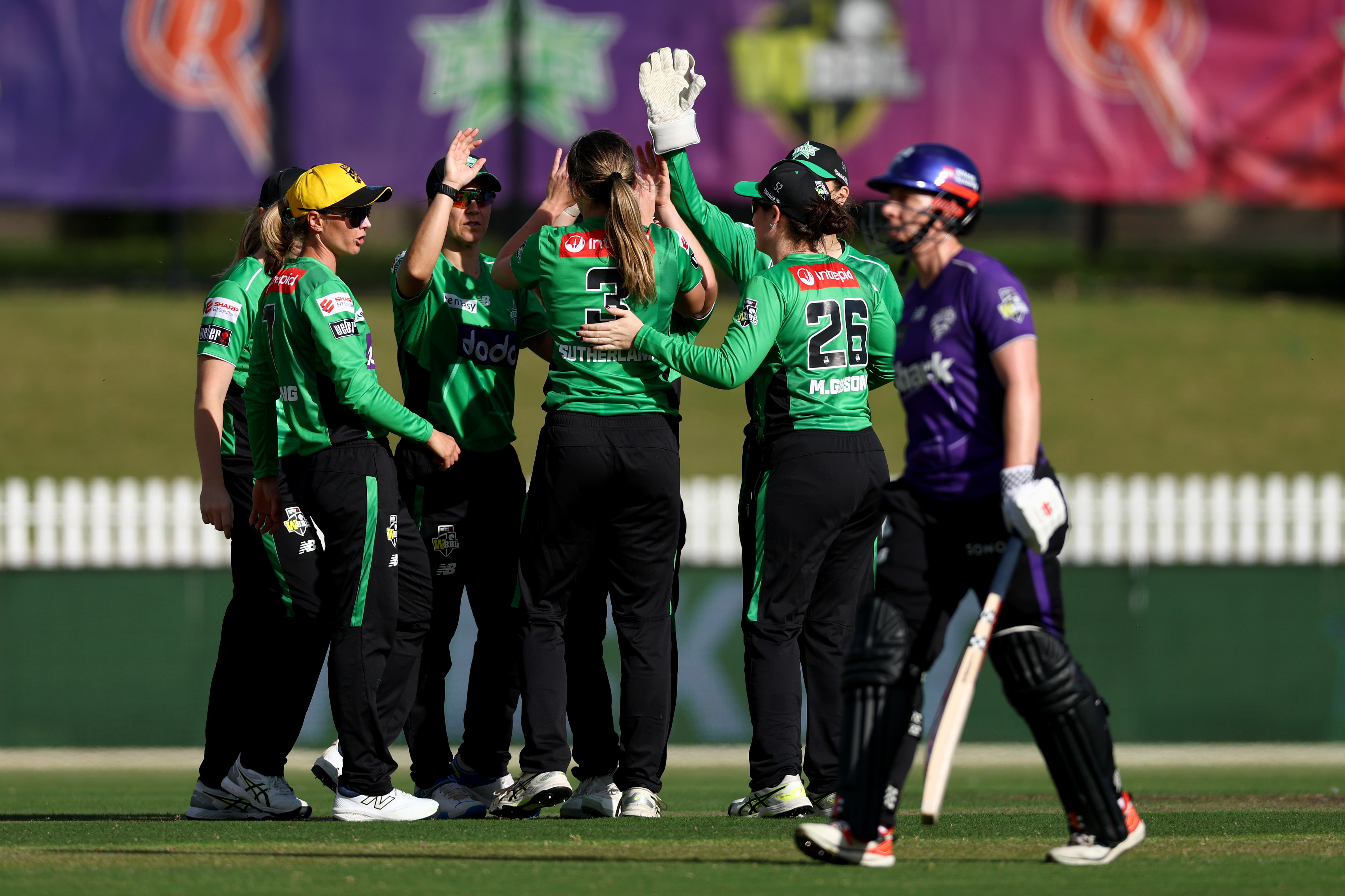 Stars stun Hurricanes to jump into second place | Melbourne Stars